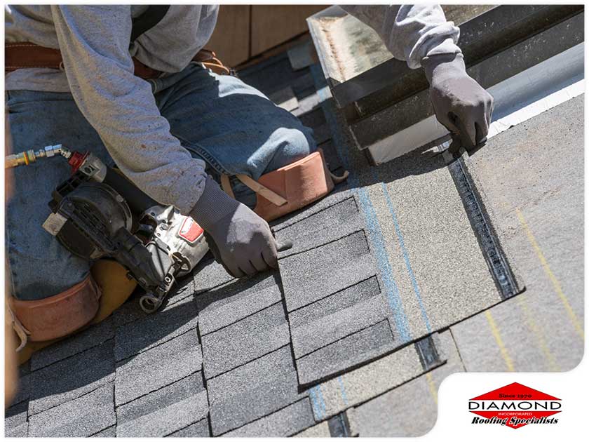 4 Reasons Working With a Local Roofer Is Your Best Bet